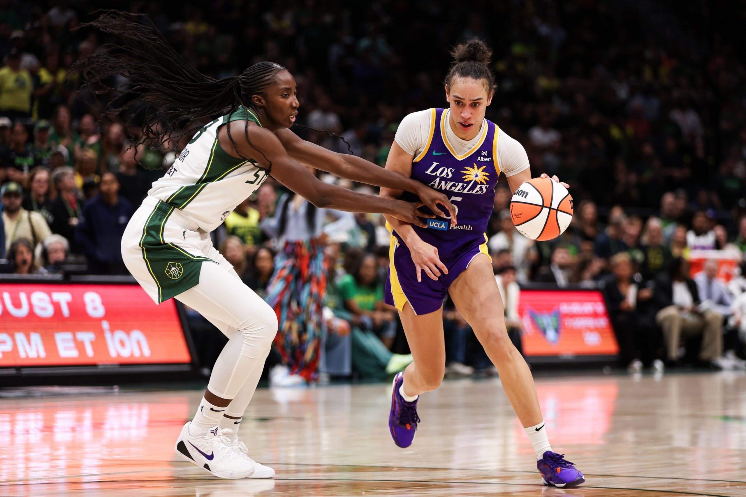 Indiana Fever vs Los Angeles Sparks Preview, 8/5/2025 WNBA Analysis ...